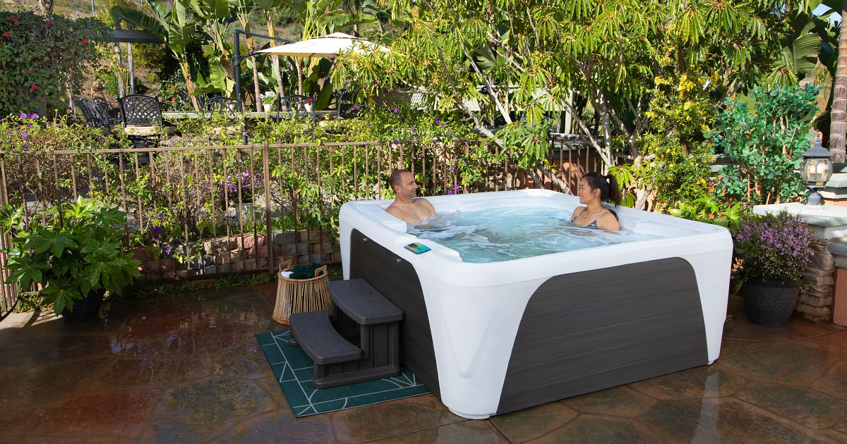 Jacuzzi și căzi cu hidromasaj Fantasy Spas® | Hidrostyle